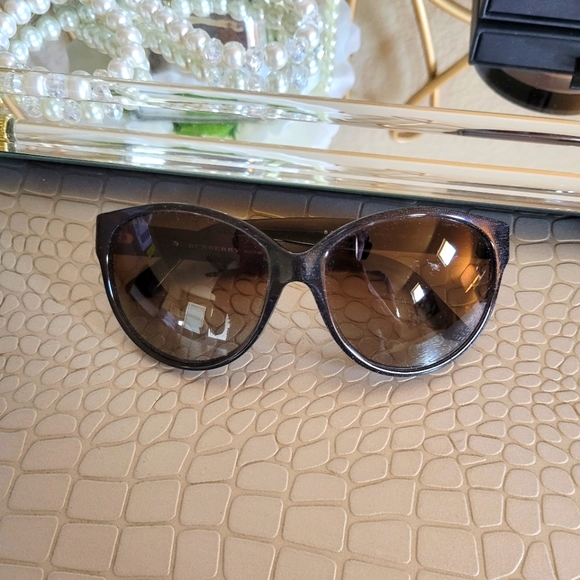 Burberry | Accessories | Burberry Cat Eye Brown Sunglasses B488 32273 ...
